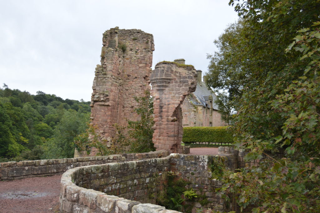 Restoration of Rosslyn Castle - The Official Rosslyn Chapel Website